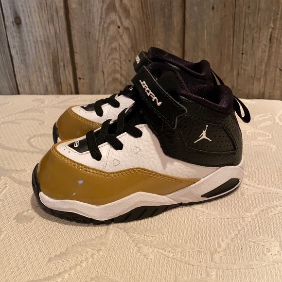 Nike | Shoes | Nike Air Jordan Bloyal White Black Gold Cu49240 Toddler ...